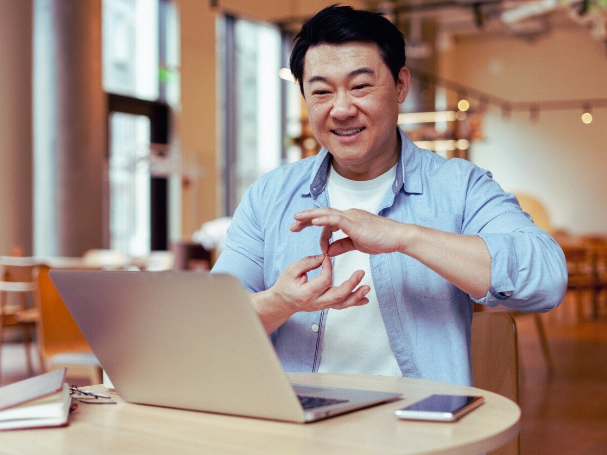 ASL or Certified Deaf Interpreters - Which is right for your Needs?